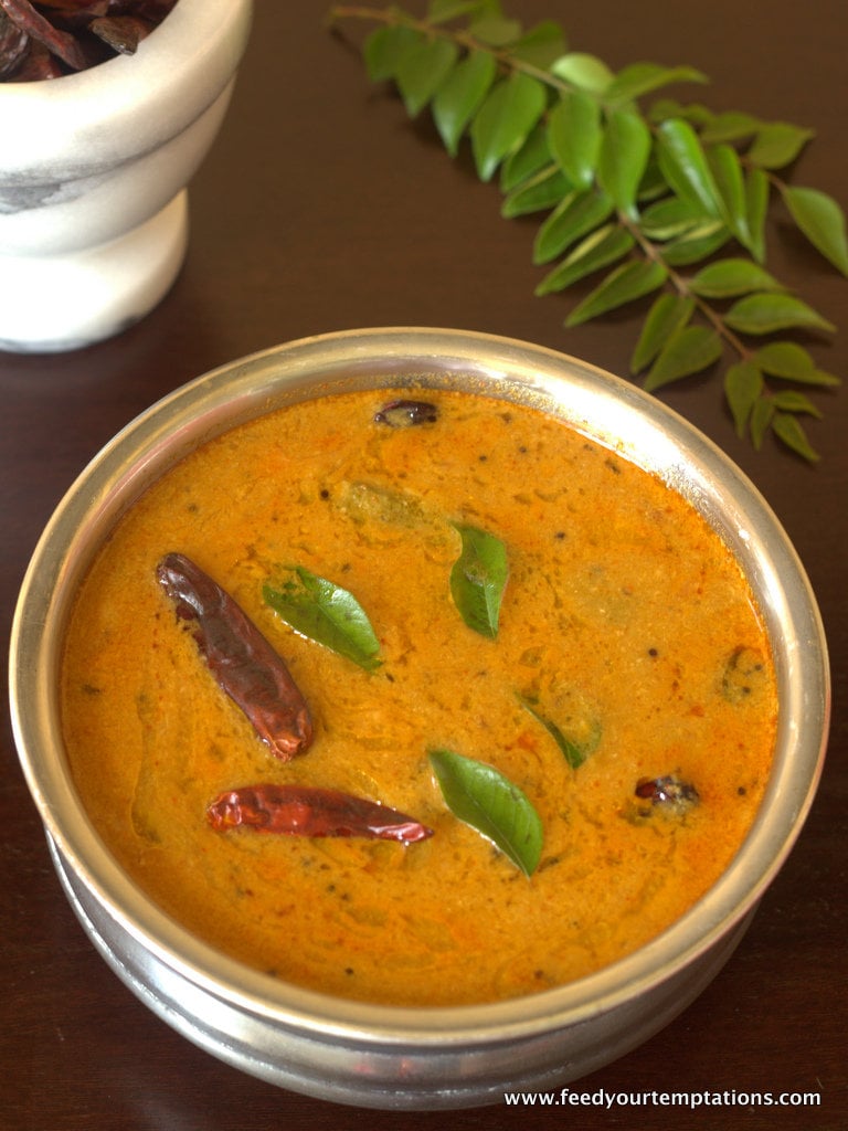 Varutharacha sambhar