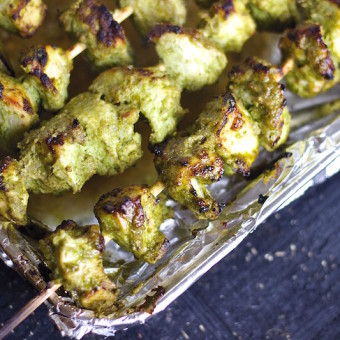Green Chicken Kebabs | Chicken Kababs | Easy chicken Kebabs