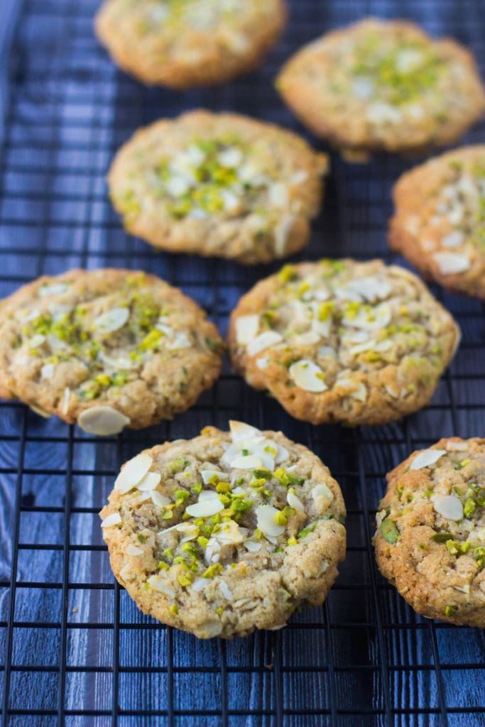 Almond And Pistachio Oatmeal Cookies